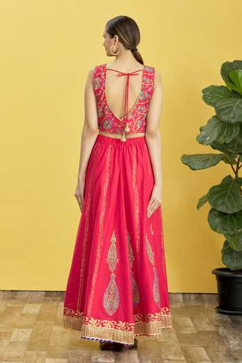 Buy Red Pure Silk Block Print Paisley Motifs Notched Lehenga Set For ...