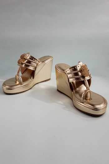 Buy Gold -poms Metallic Kolhapuri Wedges by Tic Tac Toe Footwear Online ...