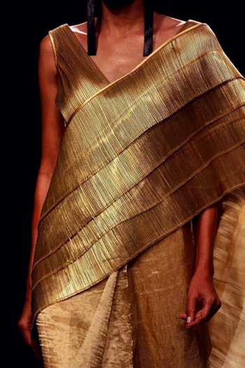Buy Rimzim Dadu Gold Metallic Saree With Blouse Online | Aza Fashions