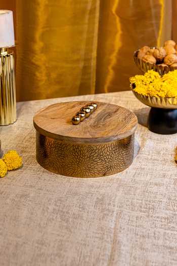 Shop Logam Brown Mild Steel And Mango Wood Bageecha Box In Round at Aza ...