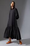 Buy Black Cotton Slub Handwoven Kaavya Aakaar Trapeze Dress For Women ...