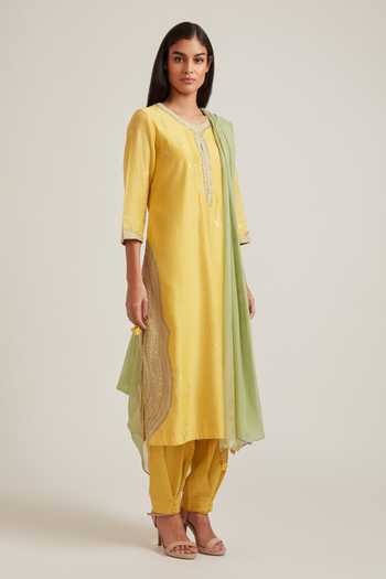 Buy Vamil by Tina & Sonali Yellow Silk Chanderi Printed Kurta Set ...