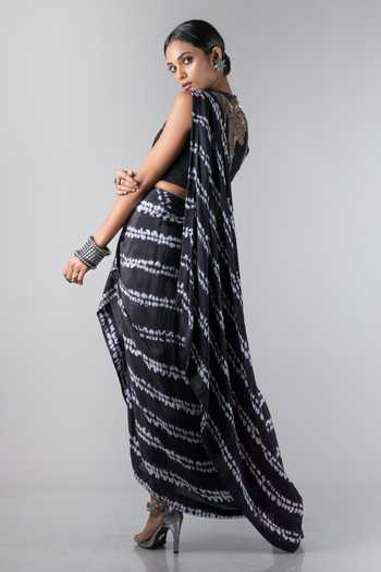 Buy Nupur Kanoi Shibori Pre-Draped Saree with Blouse Online | Aza Fashions