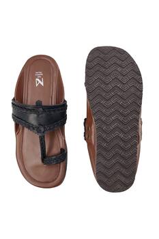 Buy The Madras Trunk Brown Leather Handcrafted Braided Kolhapuri Flats ...