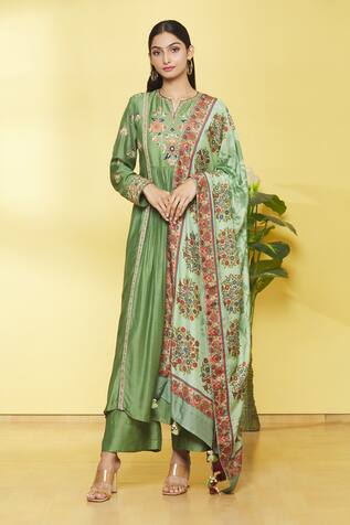 Buy Shikhha Goyal Green Kurta- Cotton Silk Floral Embroidered Anarkali ...