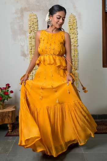Buy The Right Cut Yellow Cambric Kesari Embroidered Top And Skirt Set ...