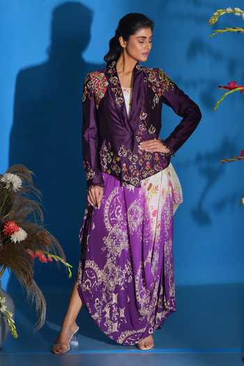 Garo | Designer Sarees, Gowns, Lehengas | Aza Fashions
