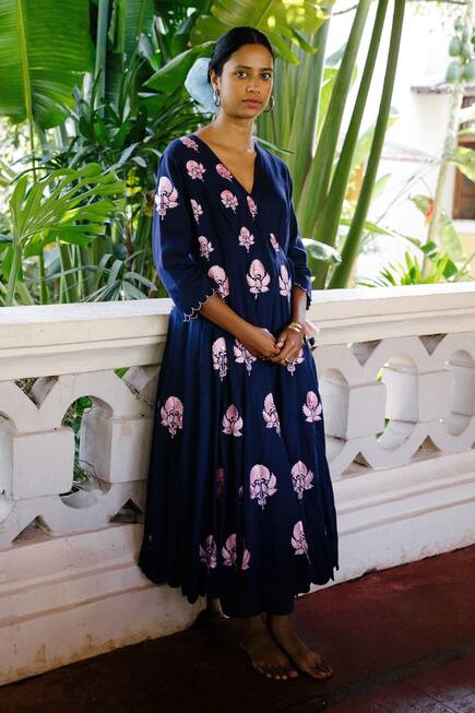 Buy Label Earthen Blue Cotton Mul Neel Phool Angrakha And Pant Set Online | Aza Fashions