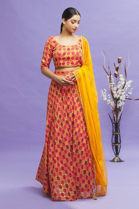 Buy Multi Color Geogette Printed Geometric Round Bandhej Pattern ...