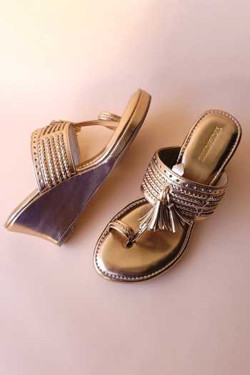 Buy Pink Tassel Metallic Kolhapuri Wedges by Tic Tac Toe Footwear ...