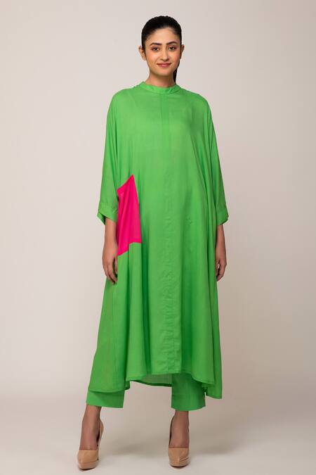 Buy Green Cotton Twill Plain Iris Side Slit Pocket Straight Pant For ...