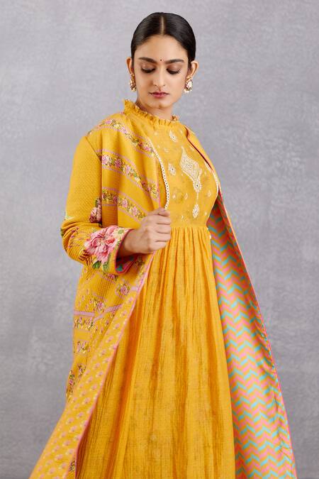 Buy Yellow Jacquard Embroidery Round Sunehra Dhuni Najwa Jacket For ...