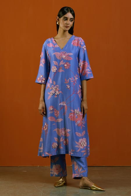 Buy Blue Chanderi Printed Floral Motifs V Neck Gulab Khas Kurta And ...