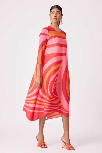Buy Red Polyester Round Neck Krystina Pleated Swirl Print Dress For ...