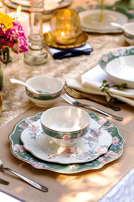 Vigneto Green Finest Premium Porcelain Blossom Embossed Dinner Set