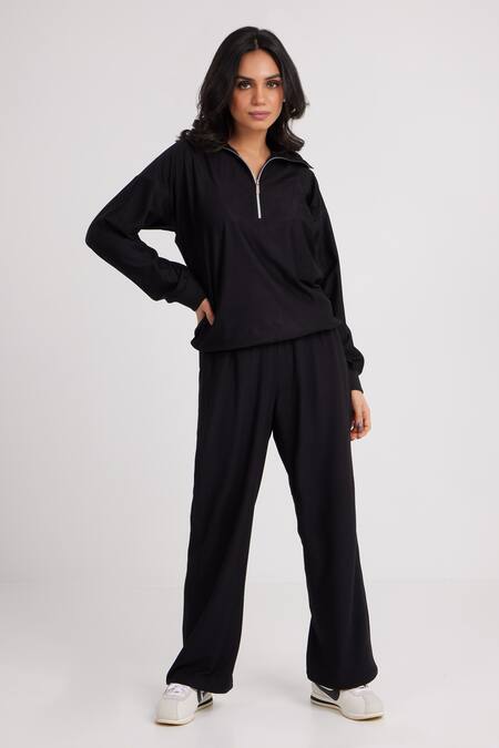 Buy Black Looper Plain High Neck Bay Zipper Top And Sweatpant Set For ...
