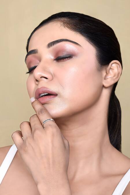 Buy Black Stone Embedded Ring by Nayaab by Aleezeh Online at Aza Fashions.