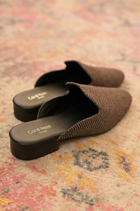 Buy Beige Herringbone Pattern Jacquard Mules For Men by Coral Haze ...