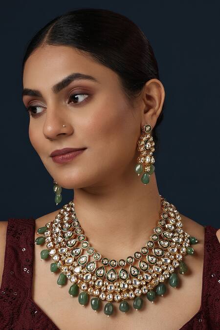 Buy Green Kundan Tear Drop Carved Embellished Necklace Set by Minaki Online at Aza Fashions.