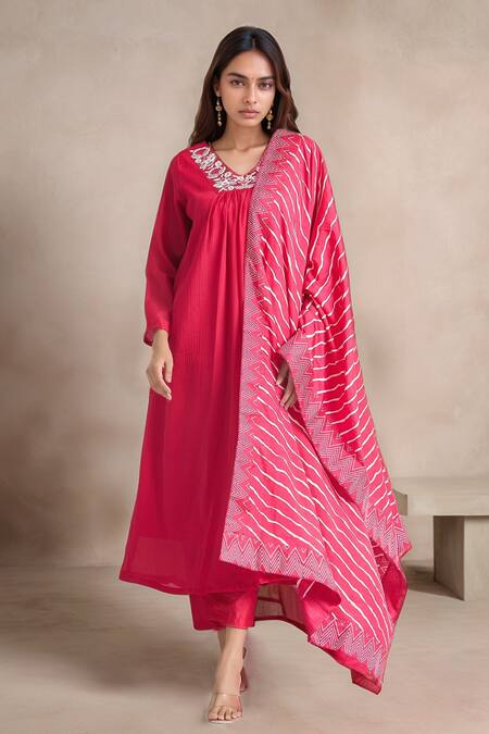 Buy Red Kurta Viscose Silk Embroidery Resham Blunt V Neck Neckline Set ...