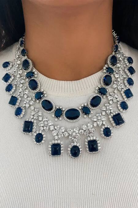 Buy Maharani Illia Flower Square And & Detail Line Set by Prerto Online ...