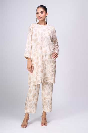 Buy Beige Round Neck Flower Print Kurta And Pant Set For Women by ...