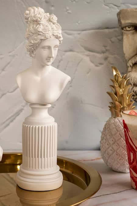 H2H White Venus Sculpture