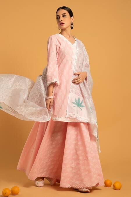 Buy Pink , Chanderi V Neck Floral Print Kurta Set For Women by Maison Shefali Online at Aza ...