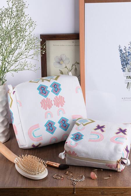 Buy White Printed Ikat Star Vanity Kits Set Of 2 by Payal Singhal ...