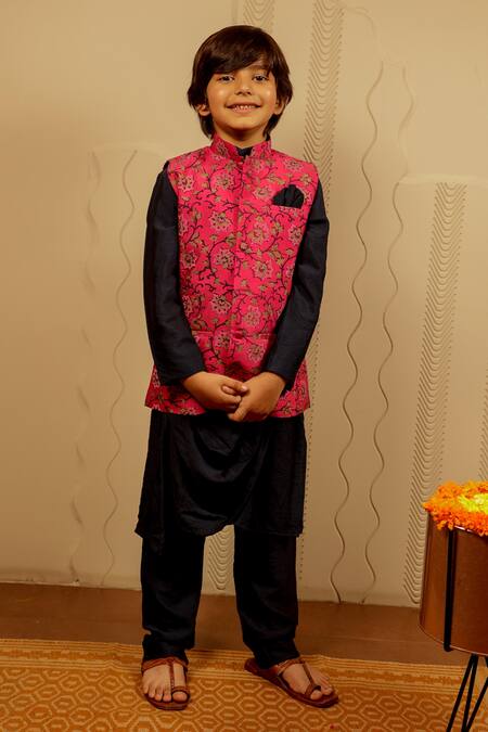 Buy Pink Cotton Silk Block All Over Flower Bundi And Kurta Set For Boys by Tiny Colour Clothing ...