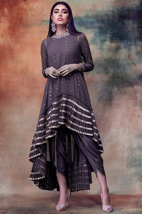 Buy Embroidered Dhoti Kurta Set by Vvani by Vani Vats at Aza Fashions