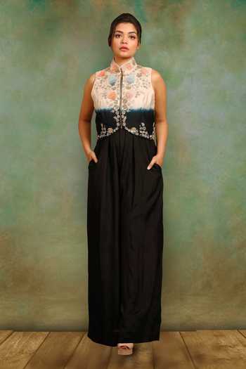 Garo | Designer Sarees, Gowns, Lehengas | Aza Fashions