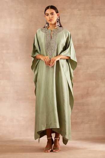 Jayanti Reddy | Designer Sarees, Gowns, Lehengas | Aza Fashions