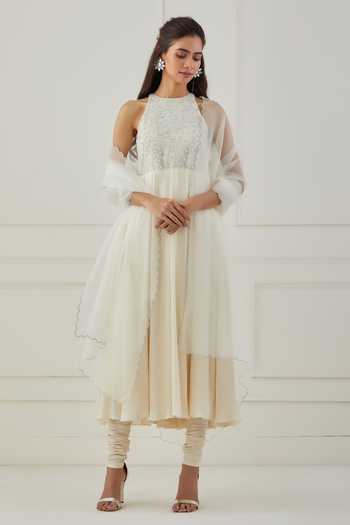Rashi Jain | Designer Sarees, Lehengas, Kurta Sets | Aza Fashions
