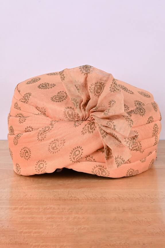 Buy Soniya G Pink Chanderi Paisley Print Safa Online | Aza Fashions