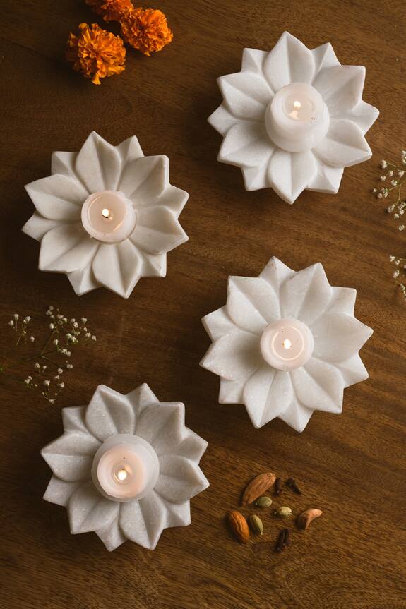 Buy Kaksh Studio Flower Tea Light Holder (single Pc) Online | Aza Fashions