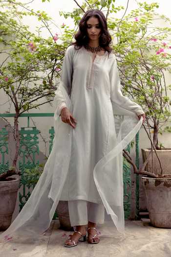 Buy Sitaraa Grey Habutai Silk Round Notched Neck Kurta Pant Set Online ...