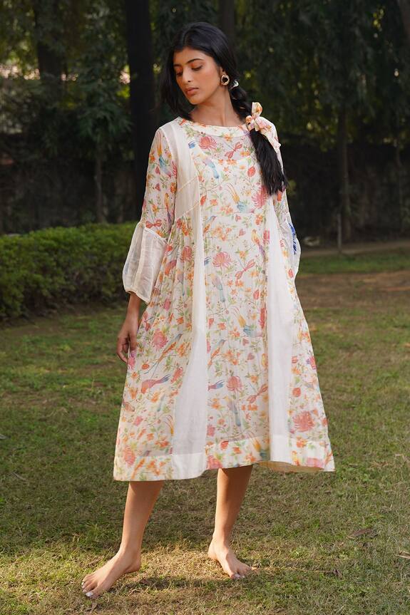 Buy Dhaari Off White Handwoven Cotton Silk Hand Painted And Hand ...