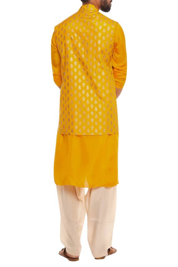 Buy Masaba Yellow Kalash Motif Print Bundi With Kurta And Salwar Online ...