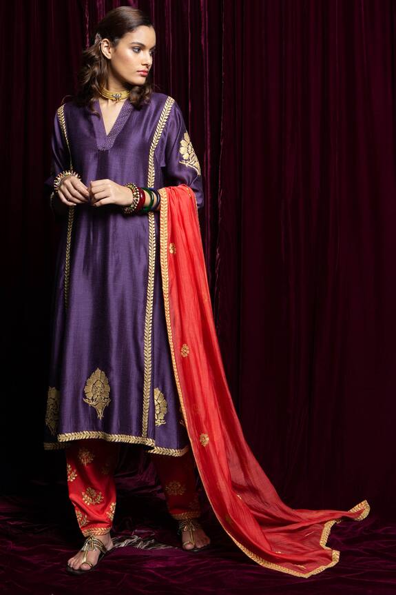 Buy Payal Pratap Matka Silk Embroidered Kurta Set Online | Aza Fashions