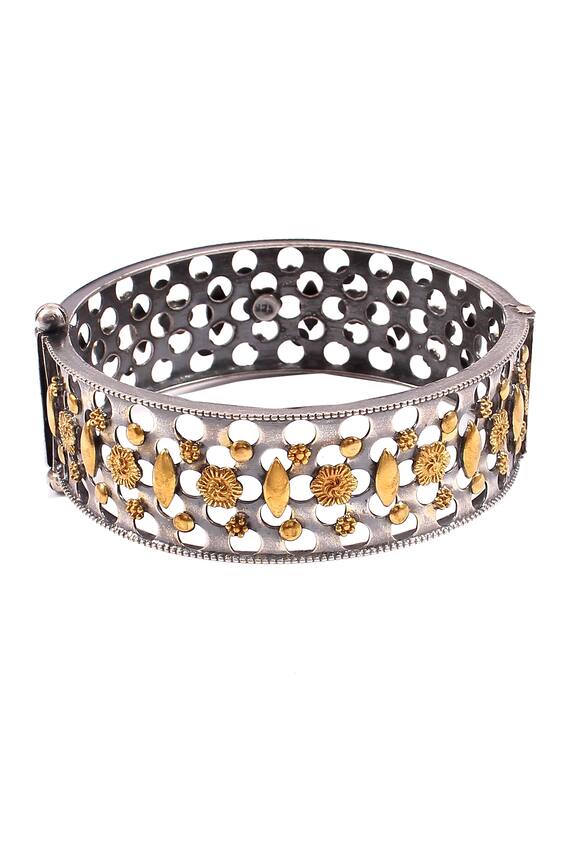 Buy Noor Handcrafted Floral Cutwork Bangle Online | Aza Fashions