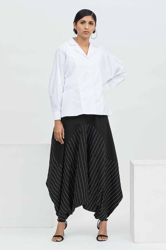 Buy Aakaar Black Cotton Textured Zouave Pants Online | Aza Fashions