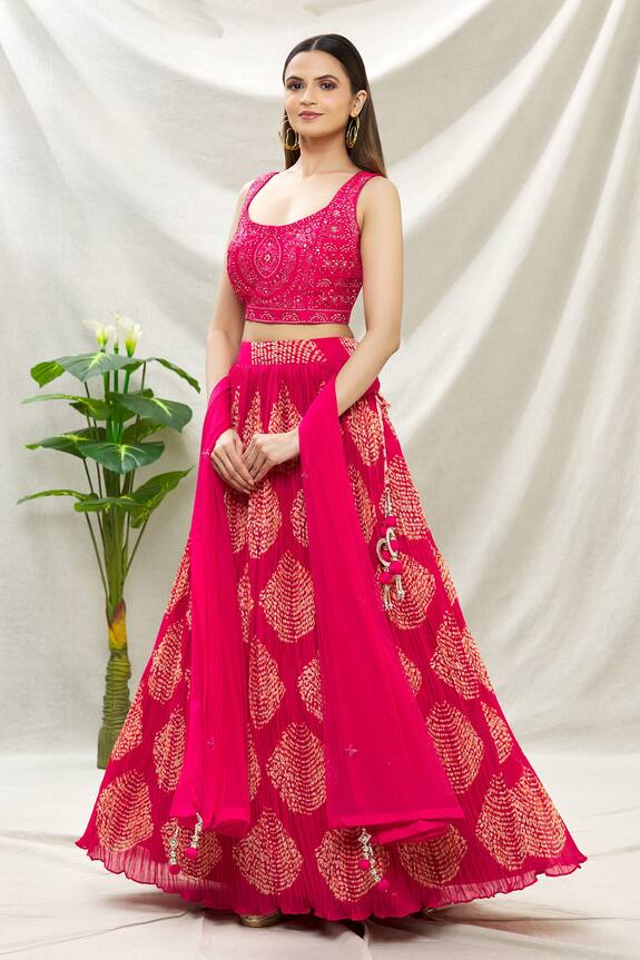 Buy Naintara Bajaj Pink Raw Silk Bandhani Print Lehenga Set Online ...