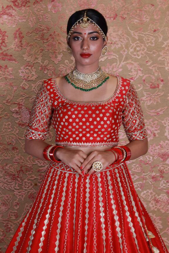 Buy Amrin khan Raw Silk Embroidered Lehenga Set Online | Aza Fashions