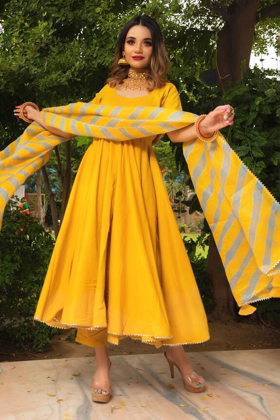 Buy Pomcha Jaipur Yellow Cotton Anarkali Set Online | Aza Fashions