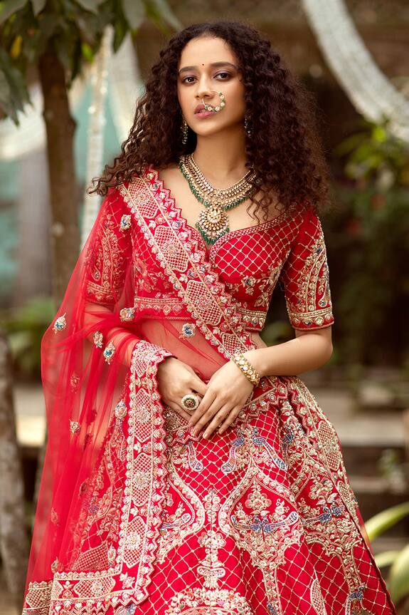 Buy Pallavi Poddar Raw Silk Mayuri Floral Embroidered Lehenga Set ...