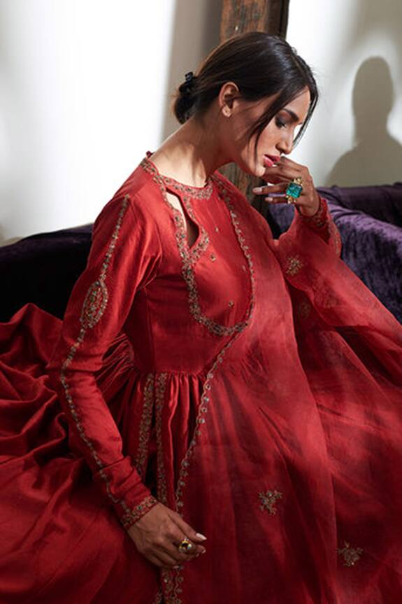 Buy Rhua India Chanderi Embroidered Anarkali Set Online | Aza Fashions