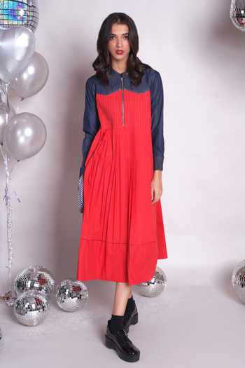 Buy Chillosophy Red Poplin Camila Colorblock Pleated Dress Online | Aza ...