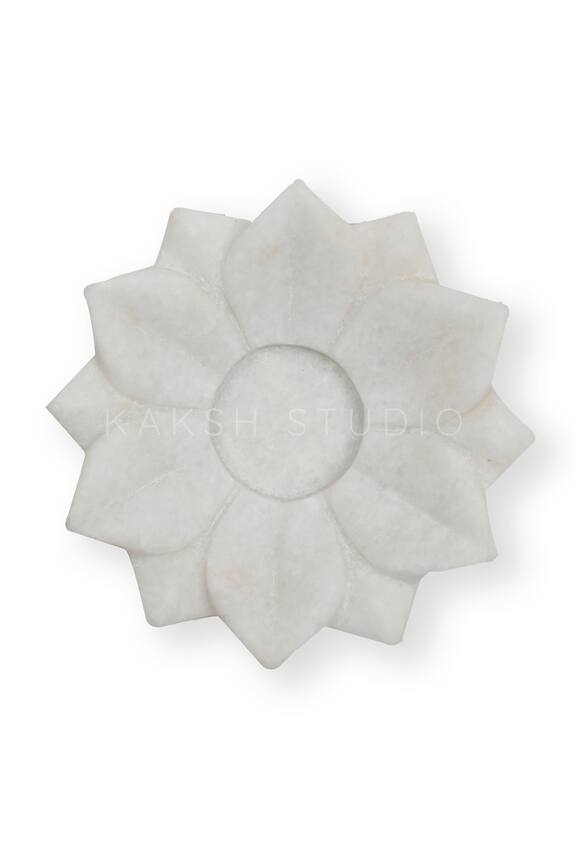 Buy Kaksh Studio Flower Tea Light Holder (single Pc) Online | Aza Fashions