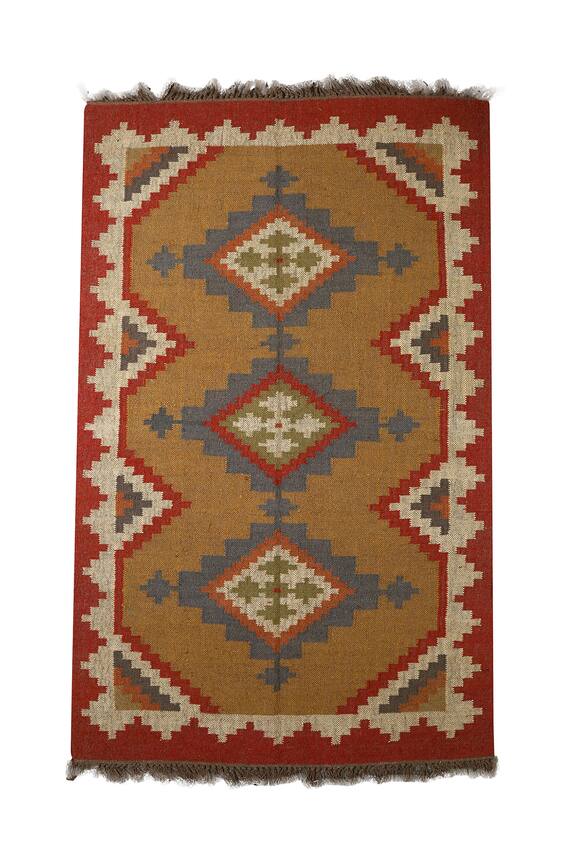 Buy Nakshikathaa - Homeware Jute Wool Hand Made Rug Online | Aza Fashions